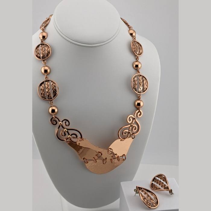 Levanter Wind – SHOP Corinthia Peoples